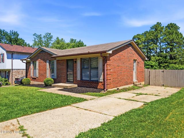 7902 Rochelle Rd