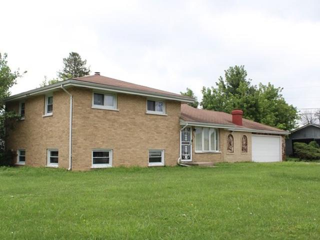 7902 W 77th St, Bridgeview, IL 60455