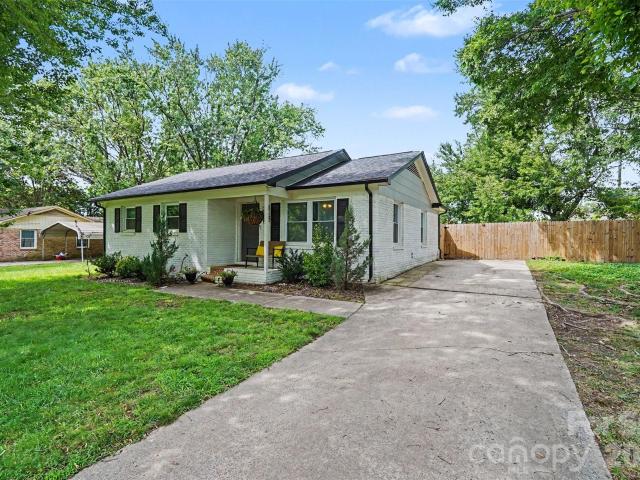 7903 Teakwood Road
