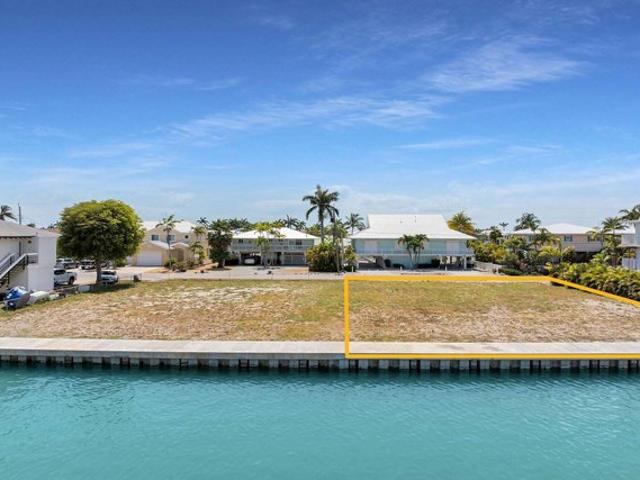 790 10th St, Key Colony, FL 33051