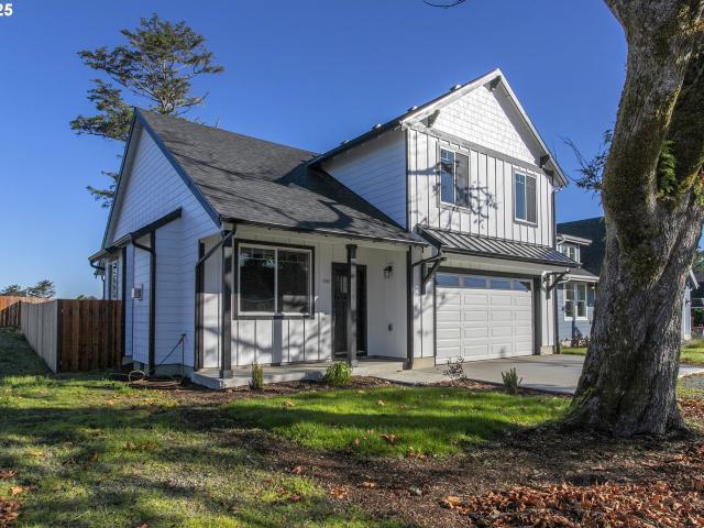 790 17th Ave, Seaside, OR 97138 | MLS #179985 | Compass
