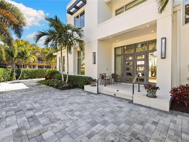 790 6th Ave N, Naples, FL 34102 | MLS #226006