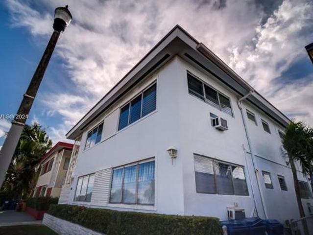 790 81st St #8, Miami Beach, FL 33141