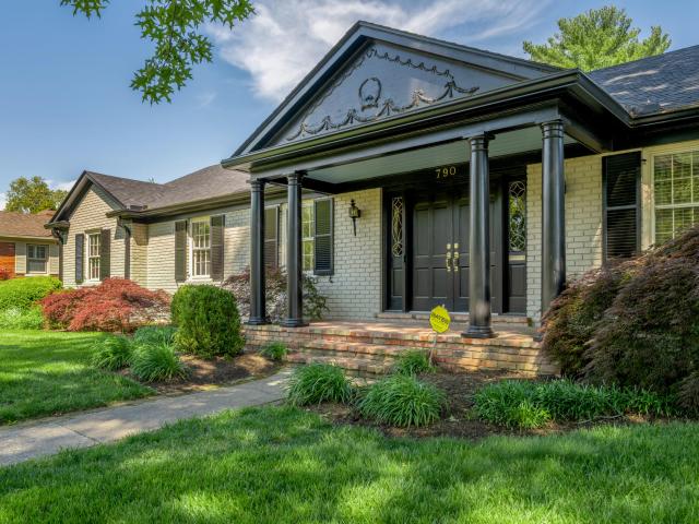 790 Chinoe Road