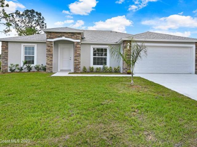 790 Avalon St, Palm Bay, FL 32909