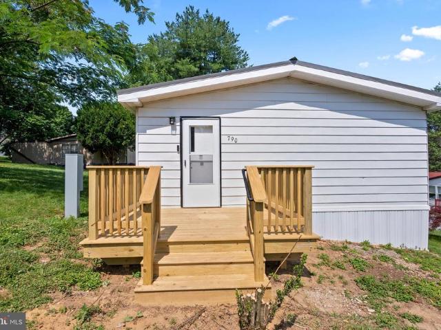 790 Dogwood Lane