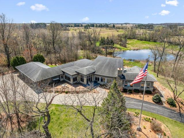 790 Erin Rd, Erin, WI 53027