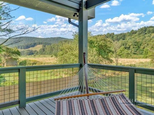 790 Howard Edmisten Rd, Sugar Grove, NC 28679