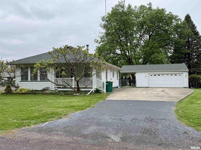 790 Oak St, Galesburg, IL 61401