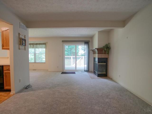 790 Lakeshore Drive