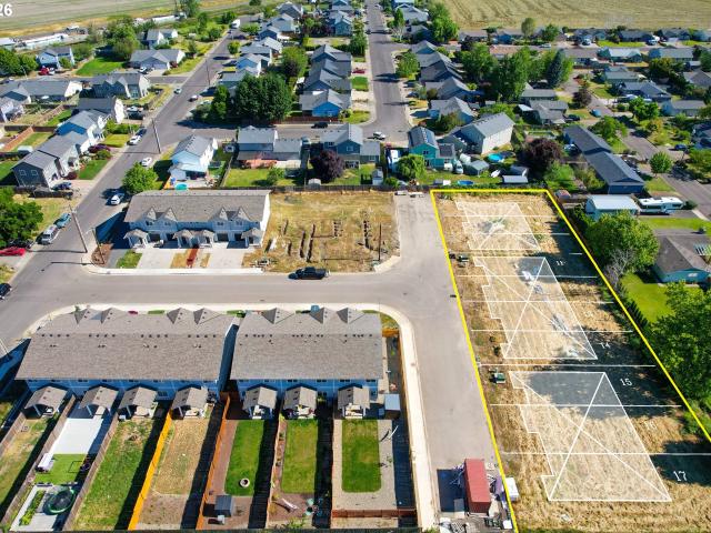 790 Monarch WAY
