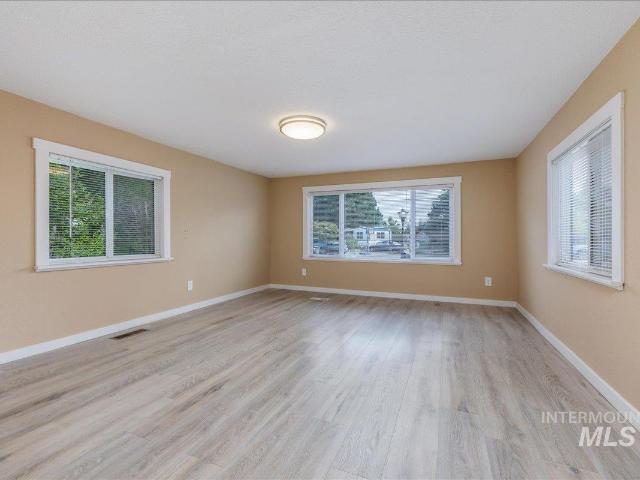 790 N Riviera Dr. Trlr 23