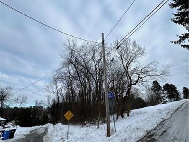 790 Sunflower St, Irwin, PA 15642
