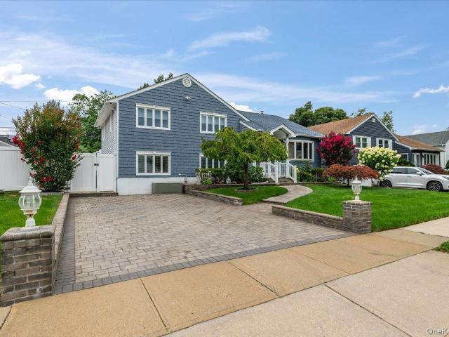 790 Wenwood Drive