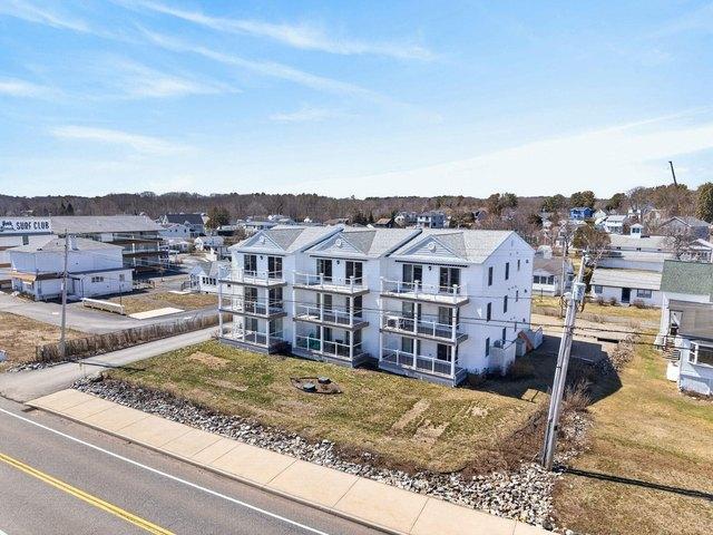 790 York St Apt 4, York, ME 03909