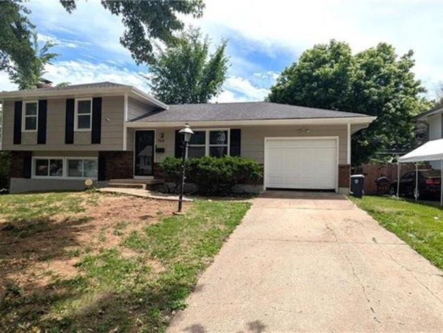 7915 E 117th Ter, Kansas City, MO 64134