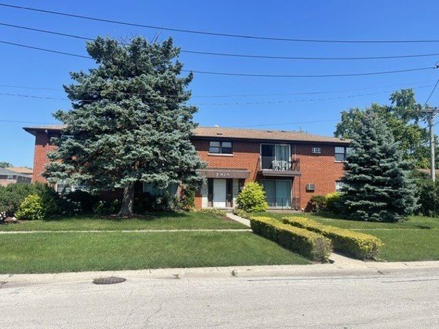 7915 S 84th Ave, Justice, IL 60458