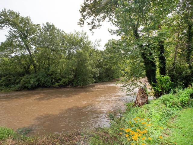 7915 Sr 38 E Road