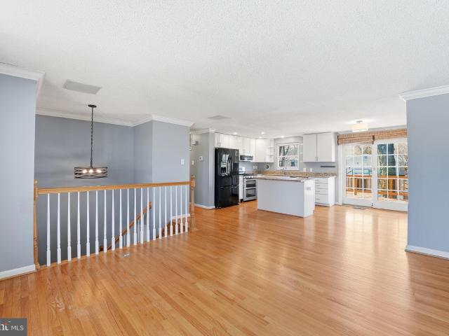 7916 Frye Rd, Alexandria, VA 22309 | MLS #VAFX2296 | Compass