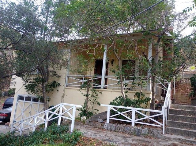 7916 Glenties Ln, Sunland, CA 91040