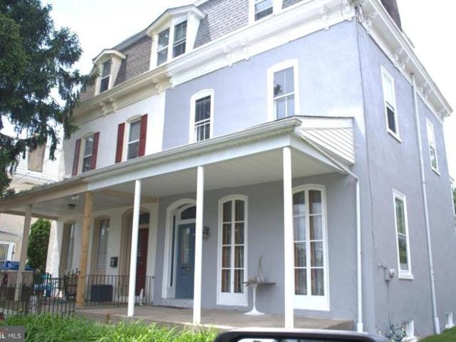 7916 Ridge Ave, Philadelphia, PA 19128