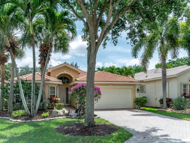 7916 Seagrape Shores Dr, Lake Worth, FL 33467