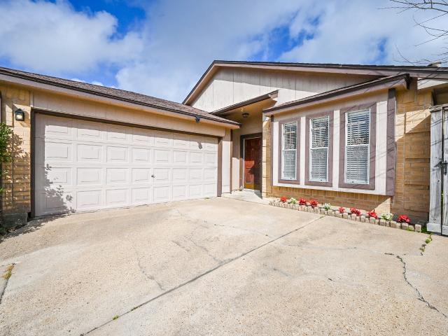 7918 Chancel Dr, Houston, TX 77071 | MLS #64825