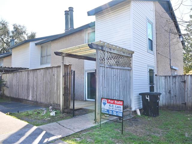 7918 Prestwood Dr, Unit 4, Houston, TX 77036 | MLS #85065