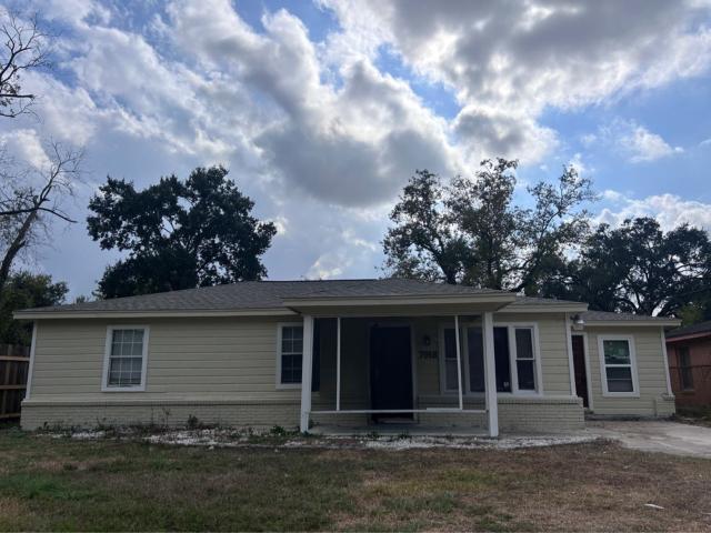 7918 Woodlyn Rd, Houston, TX 77028 | MLS #10132 | Compass