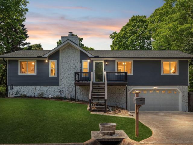 7919 Cove Ridge Dr, Hixson, TN 37343 | MLS #1533 | Compass