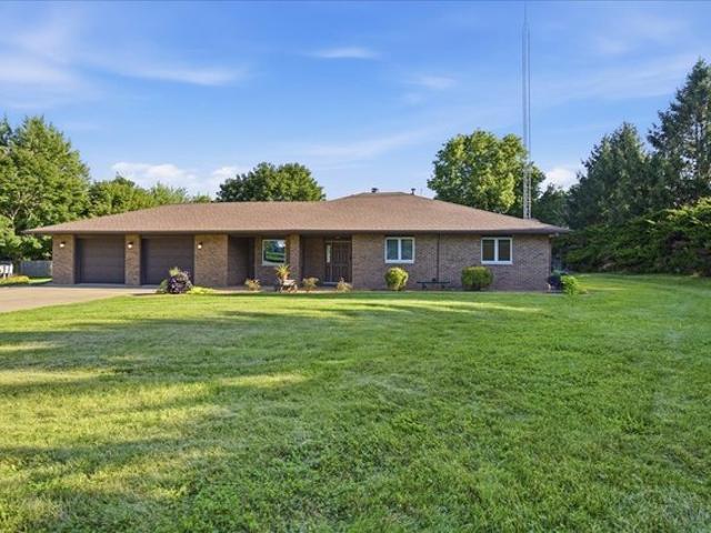 7919 E 1425 North Rd, Bloomington, IL 61705