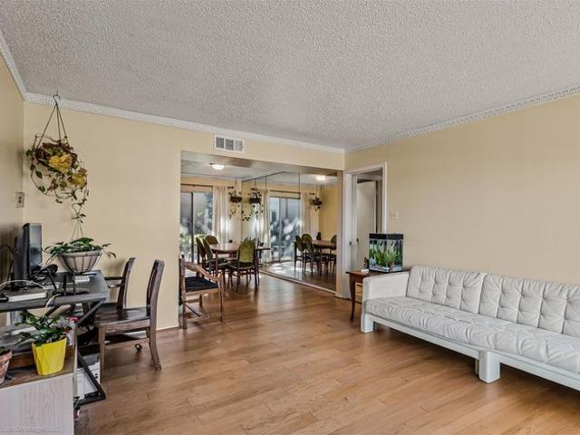 7910 Northaven Rd Apt B, Dallas, TX 75230