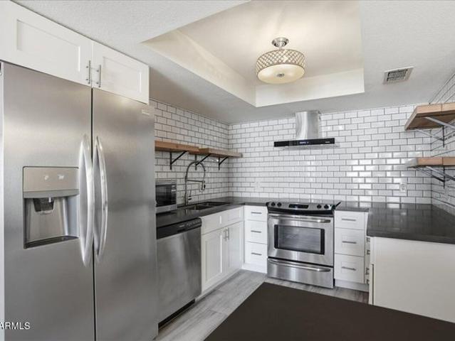 7910 E Camelback Rd Unit 402, Scottsdale, AZ 85251