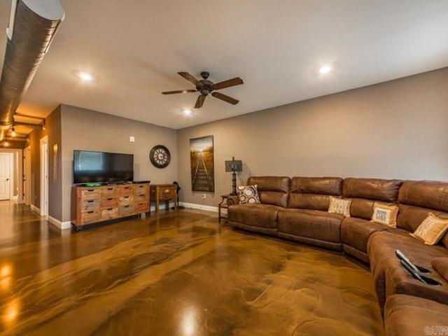 7910 Edgemont Rd Ste 301, Greers Ferry, AR 72067