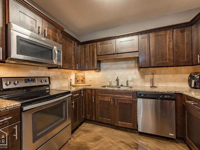 7910 Edgemont Rd