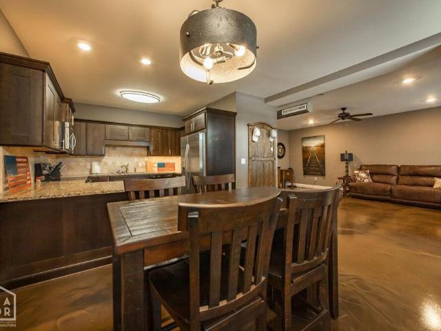 7910 Edgemont Rd