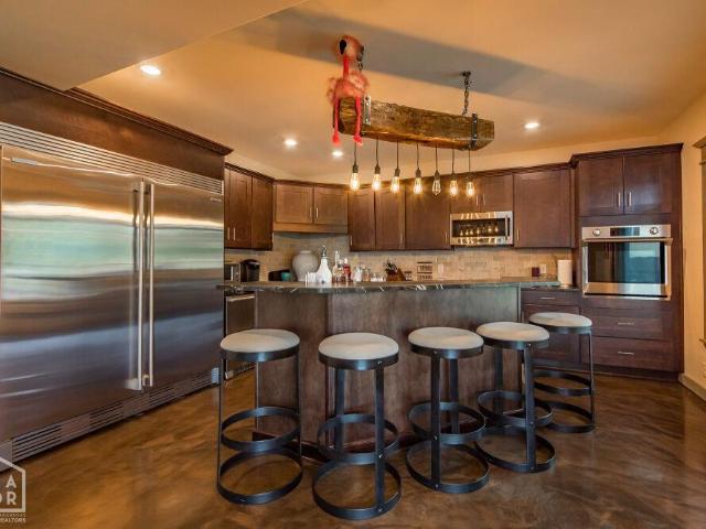 7910 Edgemont Road