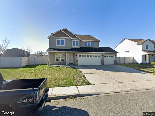 7910 Skagit Dr, Pasco, WA 99301