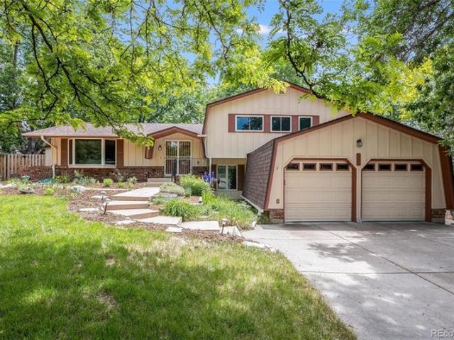 7910 W Harvard Pl, Lakewood, CO 80227