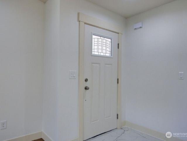 7911 Apache Drive