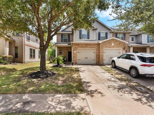 7911 Barnes Ridge Ln, Houston, TX 77072