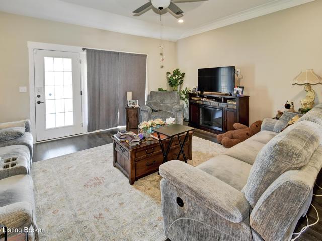 7911 Cultivator Ct