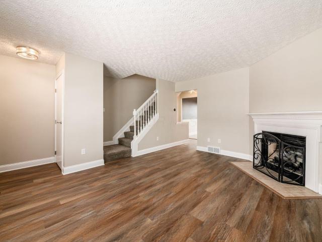 7912 Meadowhaven Boulevard