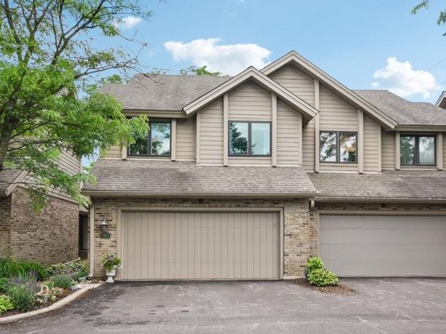 7912 S Garfield Ave, Burr Ridge, IL 60527