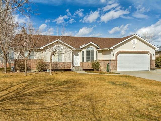 791 E Saddle Rd, Grantsville, UT 84029