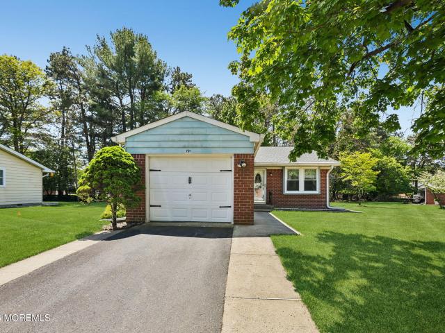 791 Hudson Parkway