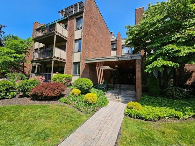 791 Prospect Ave #B1, West Hartford, CT 06105