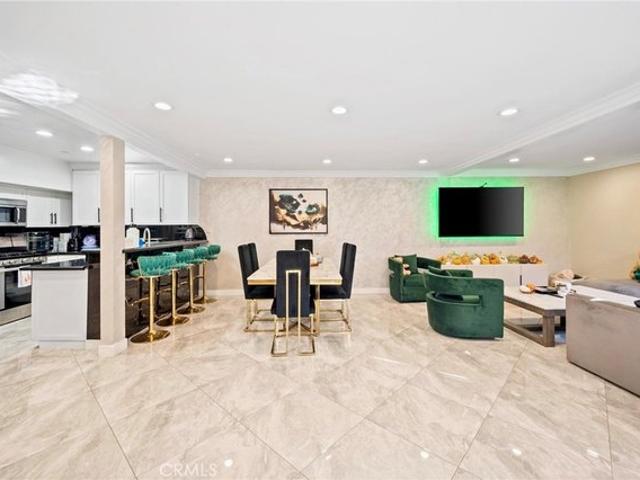 7924 Woodman Ave Unit 78, Panorama City, CA 91402