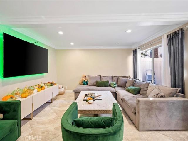 7924 Woodman Avenue 78