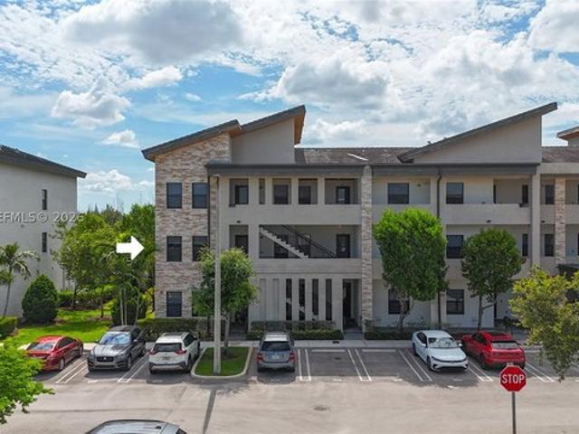 7925 NW 104th Ave Apt 21, Doral, FL 33178
